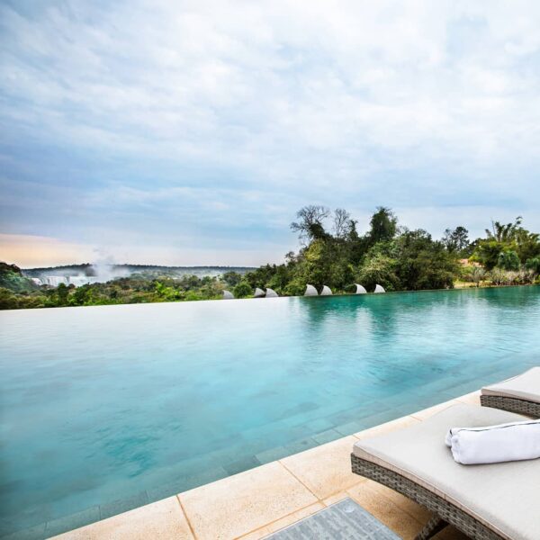 Review : Luxury Pullman Ciawi Vimala Hills Resort, Indonesia with Bali ...