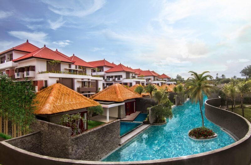 Review : Luxury Merusaka Nusa Dua Resort Bali with Bali Stone